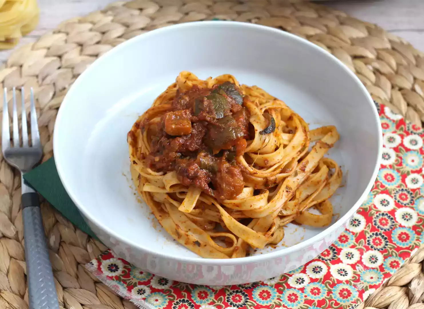 Opskrift på tagliatelle med courgette-ragout forret